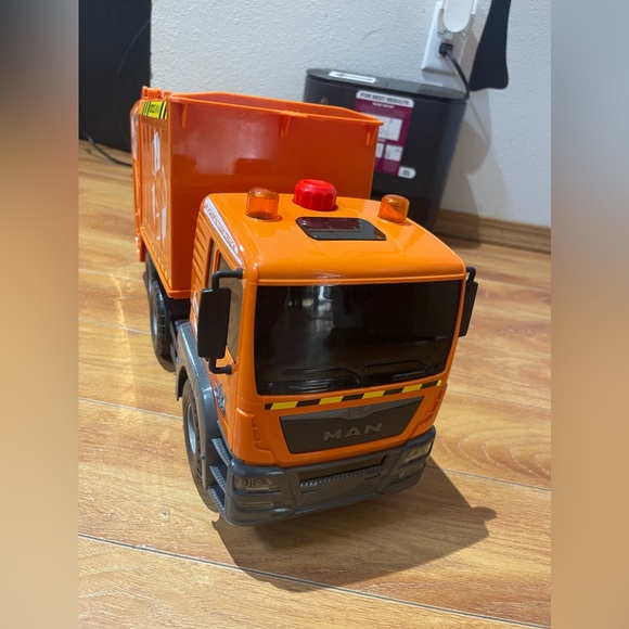Toys | Han Recycle Truck Toy | Poshmark